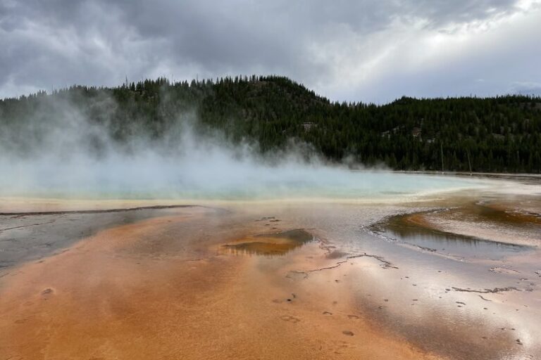 【知らないと損】イエローストーン国立公園｜観光の見どころ・モデルコース・ツアー | つきらいふ in the USA